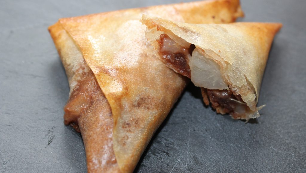 Samoussas Poire Chocolat (Nutella) - Délicimô ! Blog de Recettes de ...